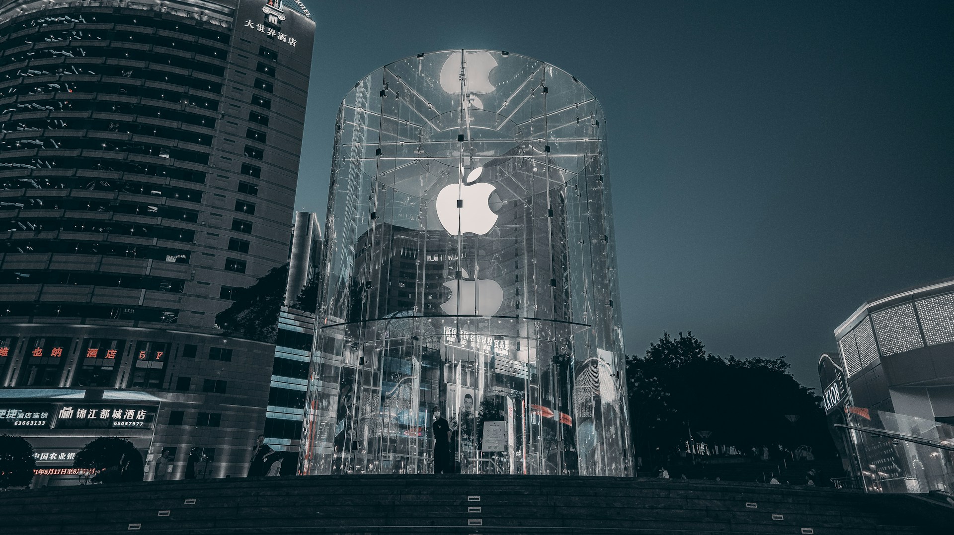 Apple Faces New Antitrust Challenge in China Over App Store ...