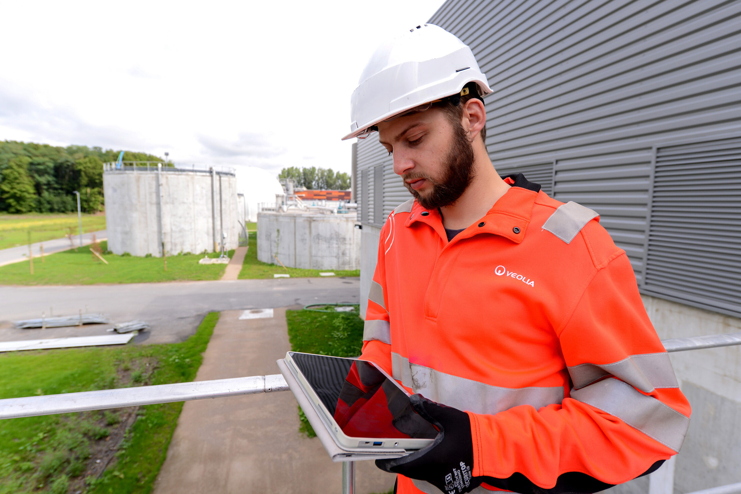 Veolia to Acquire Clean Earth from Enviri in $3 Billion Deal ...