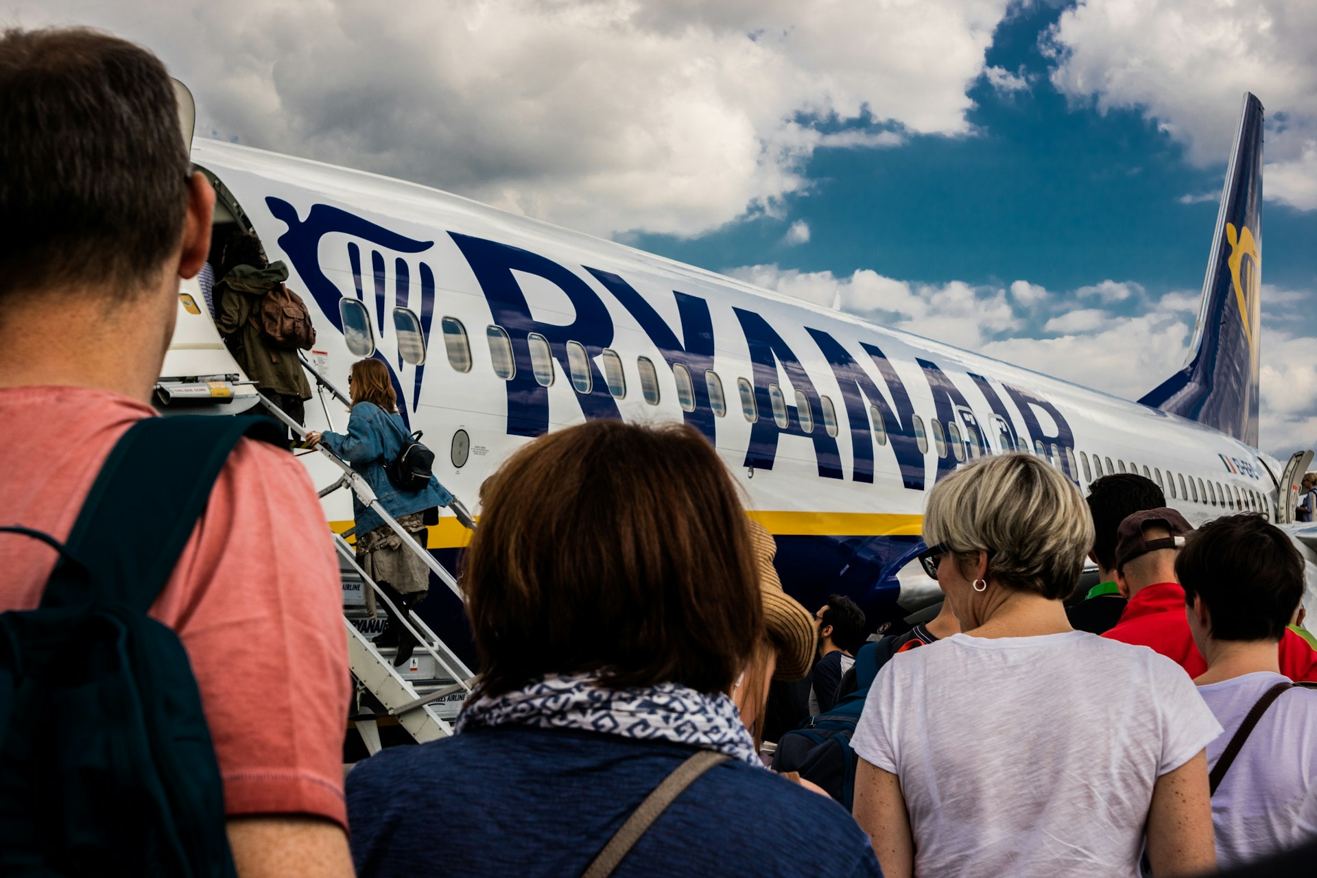 CMA Probes Ryanair Over Forced Fees for Families to Sit Together ...